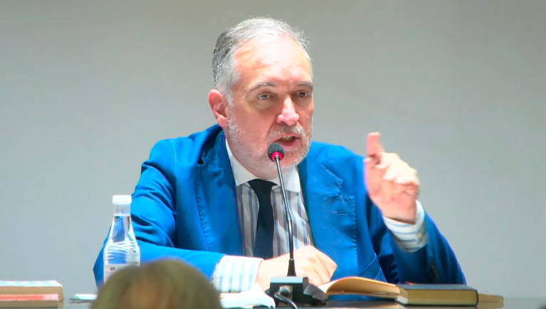 Aristóteles concibe al ser humano como un zoon politikón, un ser que ...